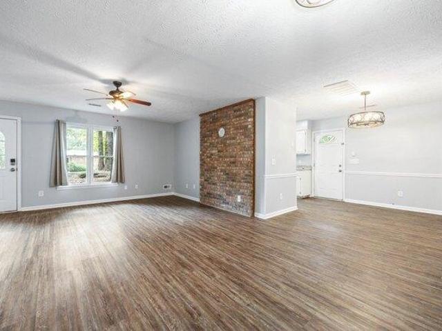 house with 5 bedroom, Columbus GA ES104898115