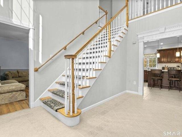 house with 5 bedroom, Colchester CT ES104375416