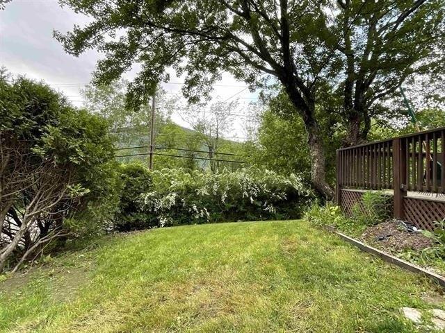 house with 5 bedroom, Colebrook NH DLS102828853