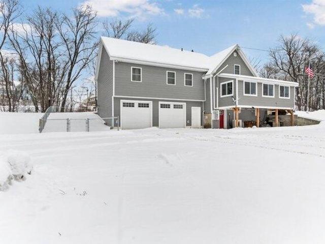 house with 5 bedroom, Colebrook NH DS102279232