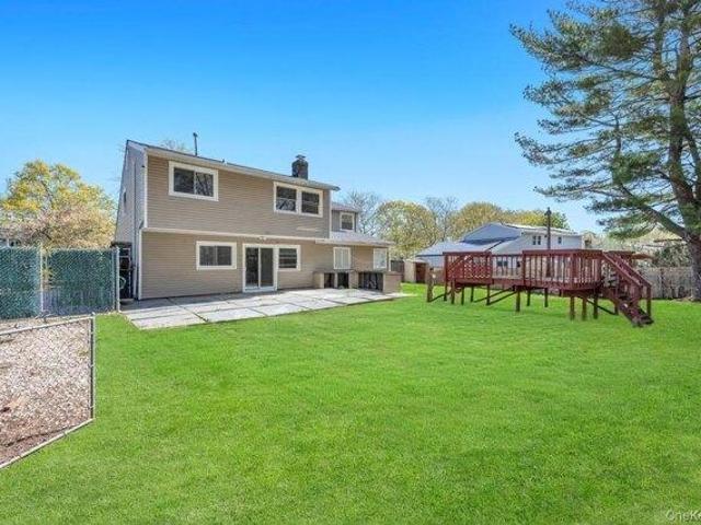 house with 5 bedroom, Coram NY DS103599981