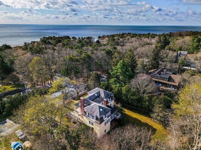 house with 5 bedroom, Cotuit MA ES103602298
