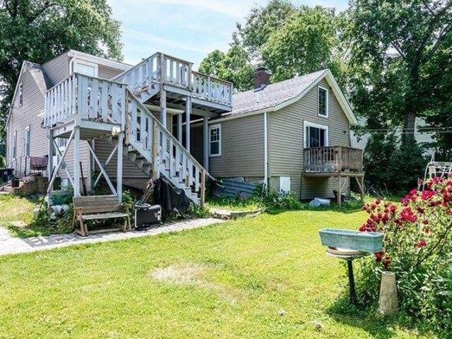 house with 5 bedroom, Coventry RI ES104233121
