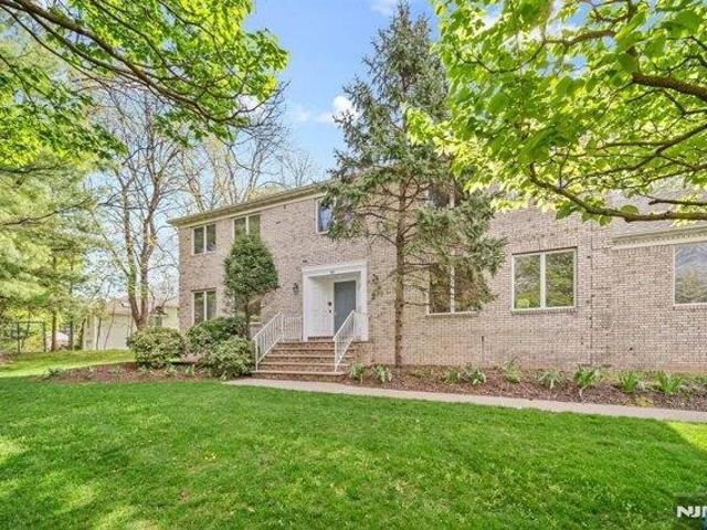 house with 5 bedroom, Closter NJ DLS101603365