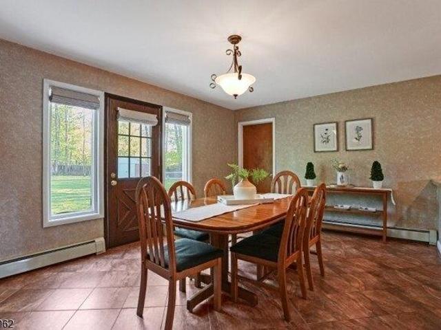 house with 5 bedroom, Clark NJ DLS101859309
