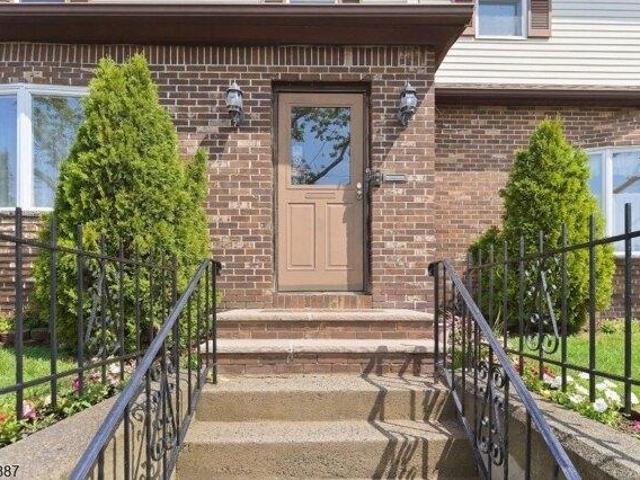 house with 5 bedroom, Clifton NJ DLS102313094