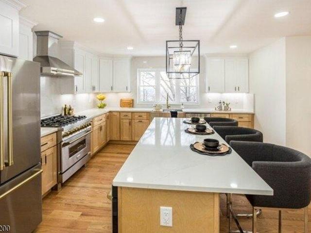house with 5 bedroom, Clifton NJ ES104235832