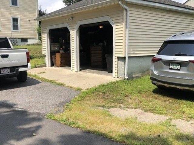 house with 5 bedroom, Clinton MA ES104835114