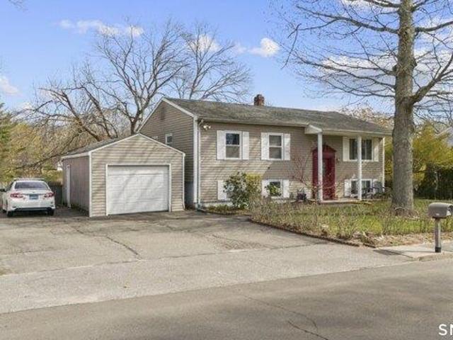 house with 5 bedroom, Clinton CT DS103125937