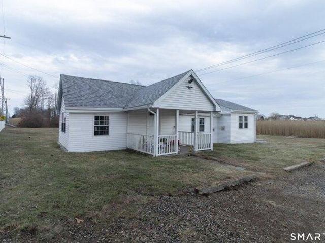 house with 5 bedroom, Clinton CT ES104152781