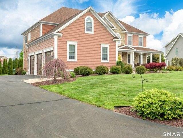 house with 5 bedroom, Cromwell CT DLS102445008