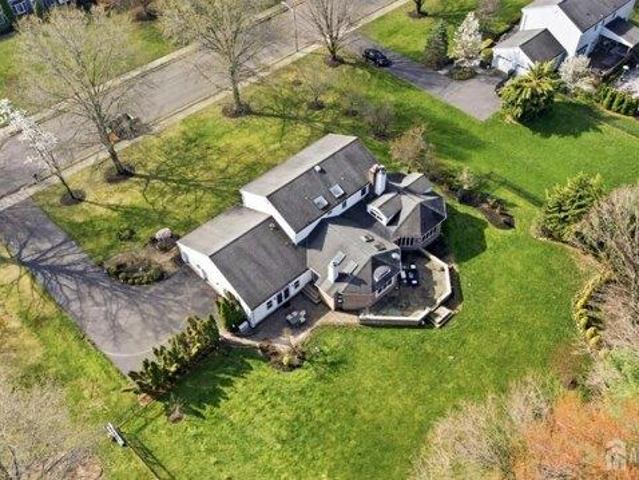 house with 5 bedroom, Cranbury NJ DLS101629274