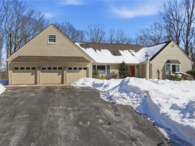 house with 5 bedroom, Cranston RI DLS101630622
