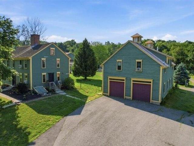 house with 5 bedroom, Cranston RI ES105126061