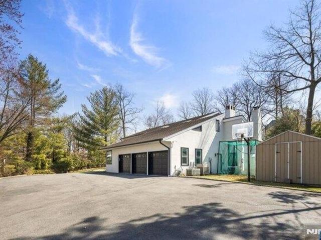 house with 5 bedroom, Cresskill NJ DS101798814