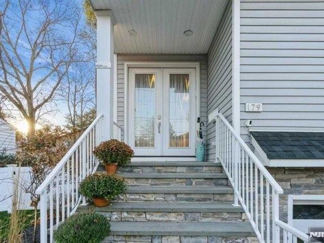 house with 5 bedroom, Cresskill NJ DS101856506