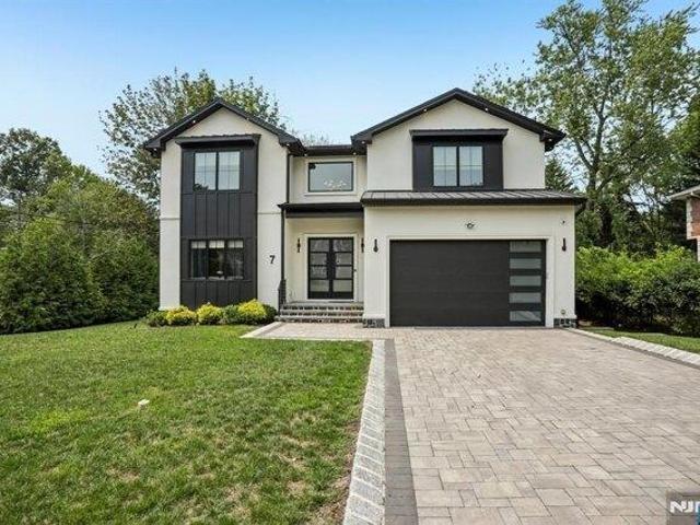 house with 5 bedroom, Cresskill NJ ES104569739