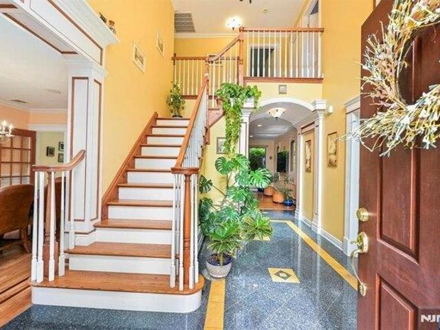 house with 5 bedroom, Cresskill NJ ES104606821