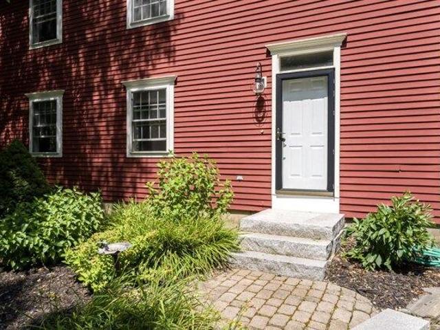 house with 5 bedroom, Cumberland ME ES104607489