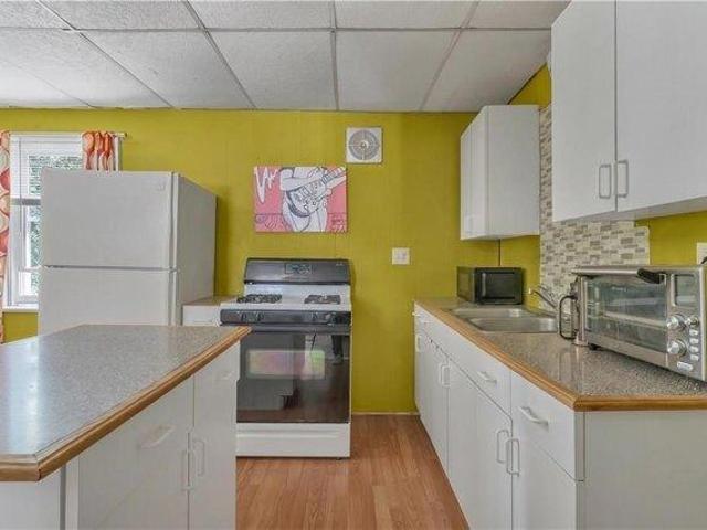 house with 5 bedroom, Cumberland RI DS102761556
