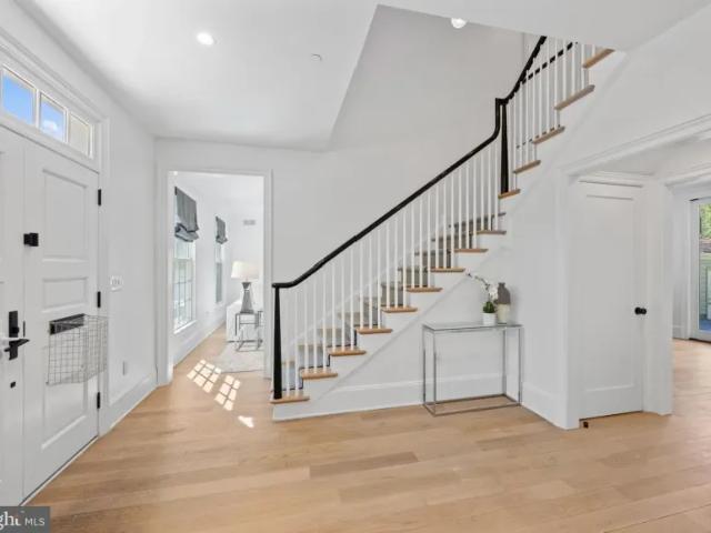 house with 5 bedroom, DC DC DS101948613