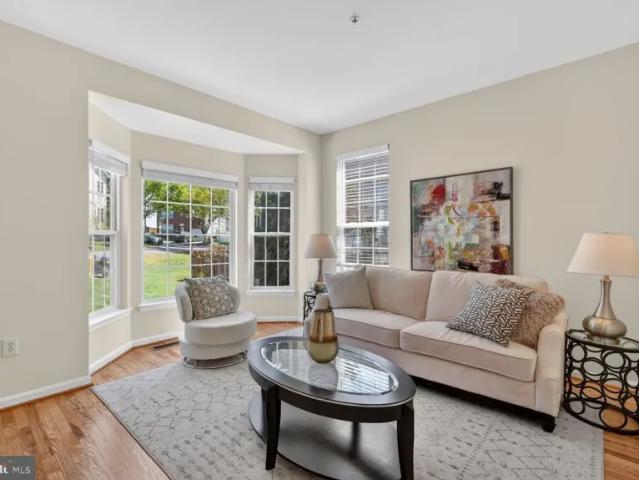house with 5 bedroom, DC DC DS101948735