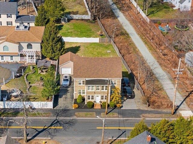 house with 5 bedroom, Danvers MA ES105113737