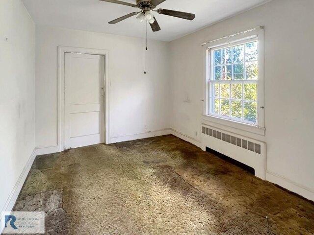 house with 5 bedroom, Danville VA ES104899335