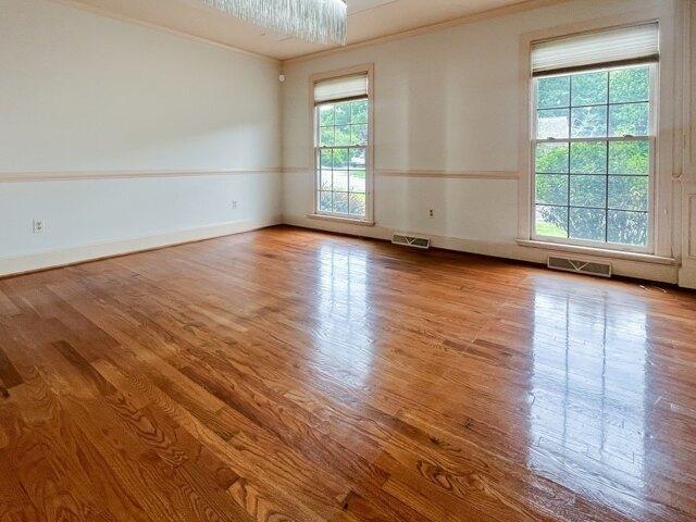 house with 5 bedroom, Danville VA ES104902452