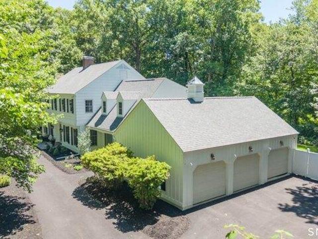 house with 5 bedroom, Danbury CT ES104850462