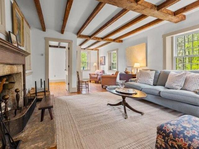 house with 5 bedroom, Danby VT ES104011433