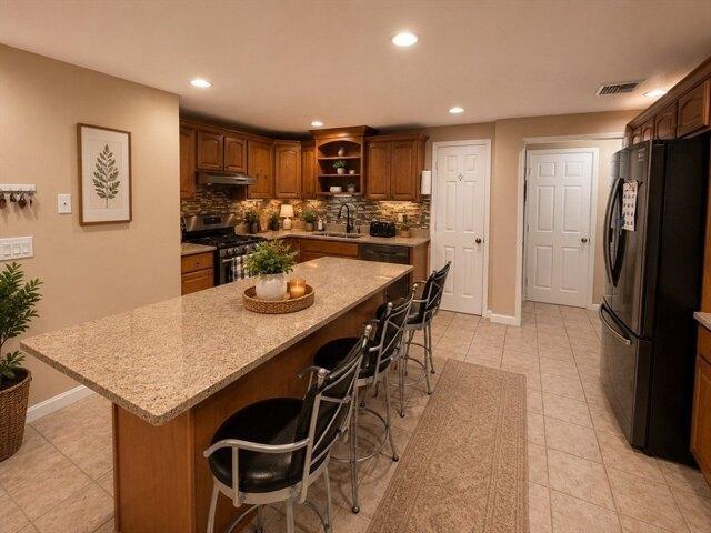 house with 5 bedroom, Dartmouth MA ES103160590