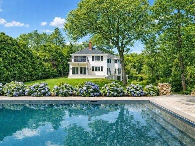 house with 5 bedroom, Dartmouth MA ES103162275