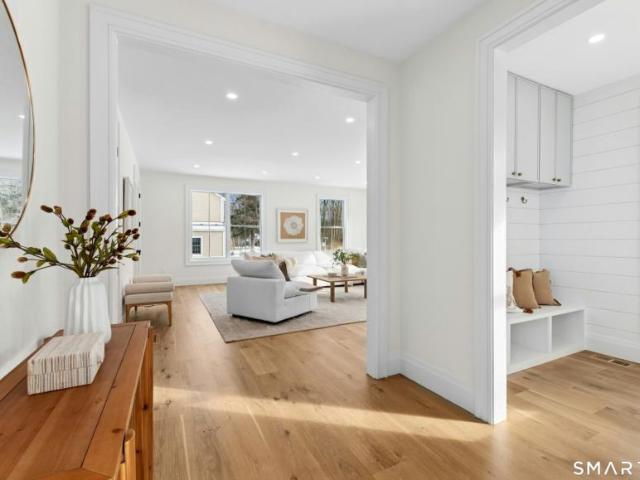 house with 5 bedroom, Darien CT DS101882929