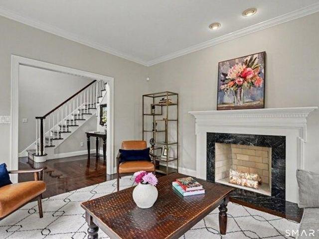 house with 5 bedroom, Darien CT ES103437019
