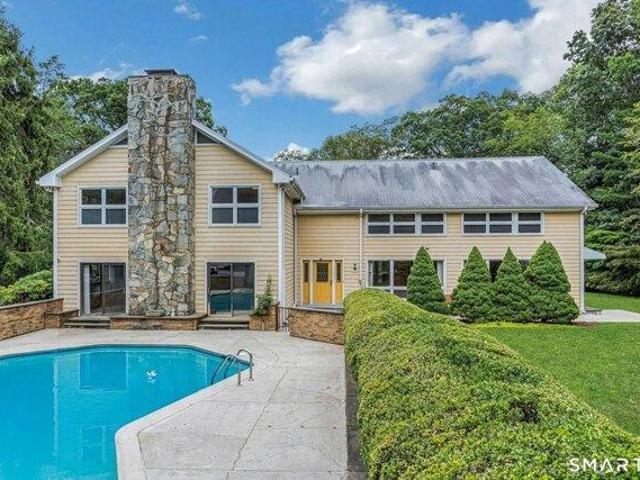 house with 5 bedroom, Darien CT ES104830789