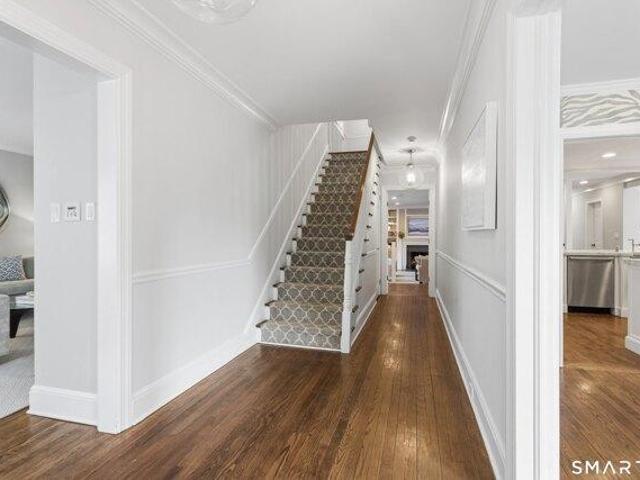house with 5 bedroom, Darien CT ES104074681