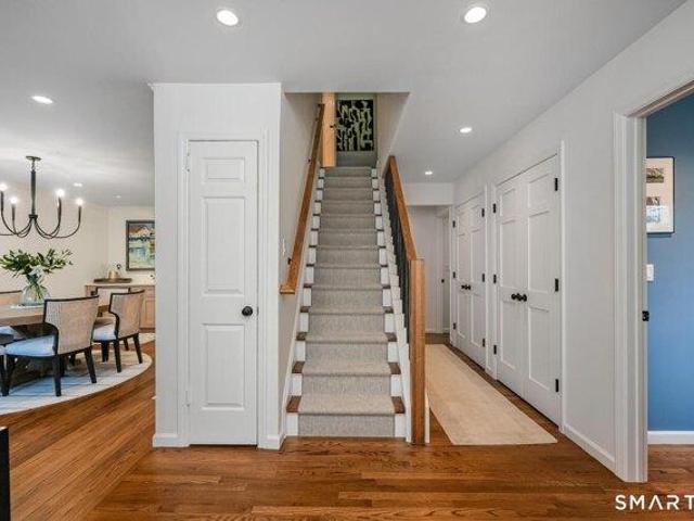 house with 5 bedroom, Darien CT ES104191138