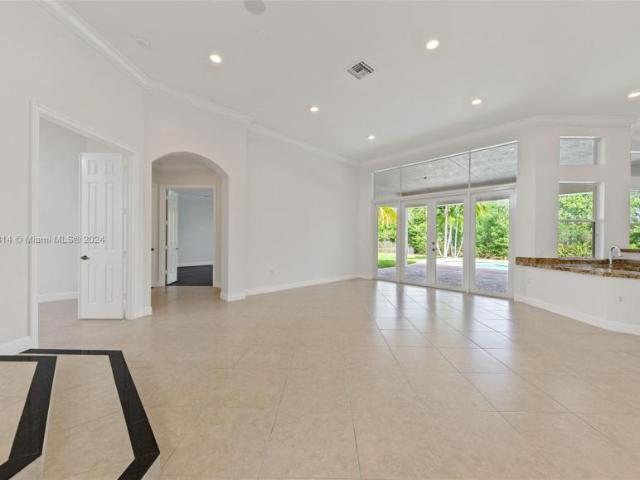 house with 5 bedroom, Davie Fl FL DS102659198