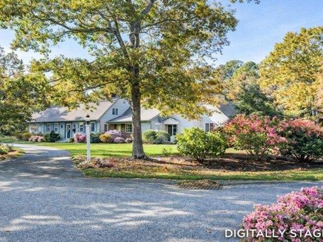 house with 5 bedroom, Dennis MA ES103440725