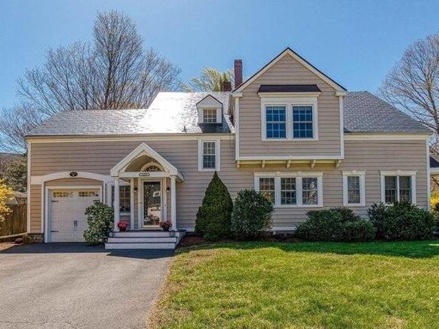 house with 5 bedroom, Dedham MA DLS102825893