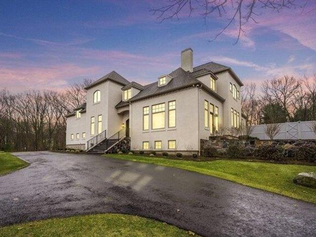 house with 5 bedroom, Dedham MA DS103158809