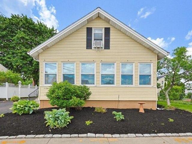 house with 5 bedroom, Dedham MA ES103443825
