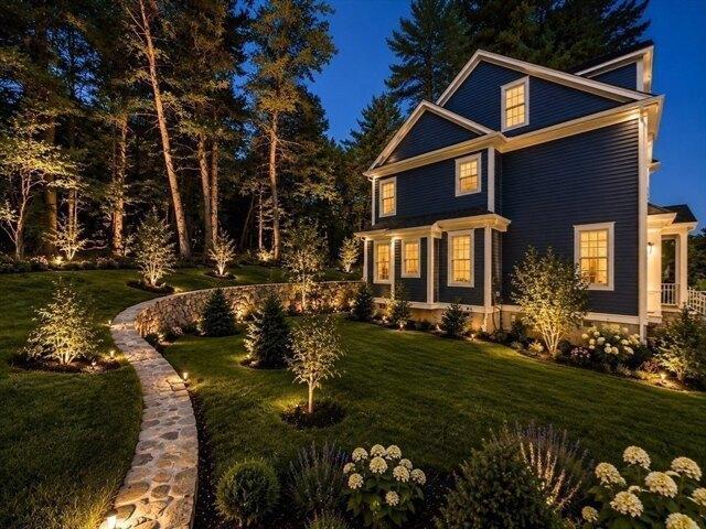 house with 5 bedroom, Dedham MA ES105142289