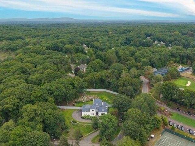 house with 5 bedroom, Dedham MA ES105232184