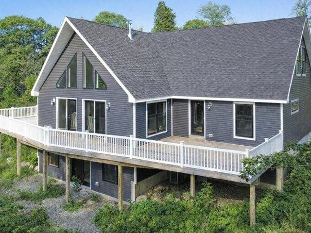 house with 5 bedroom, Deer Isle ME ES103498379