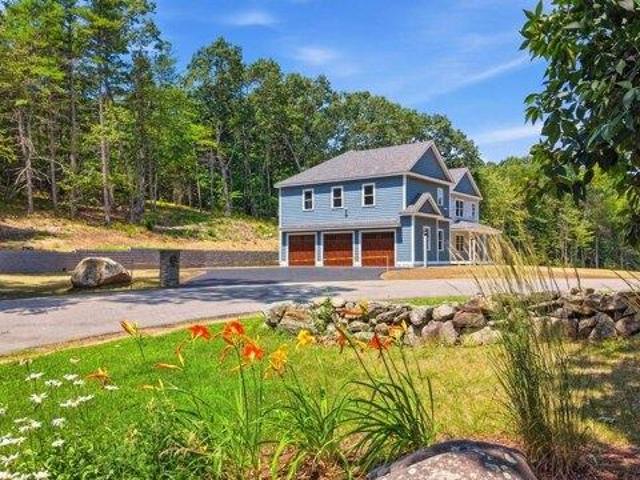 house with 5 bedroom, Derry NH ES105125393