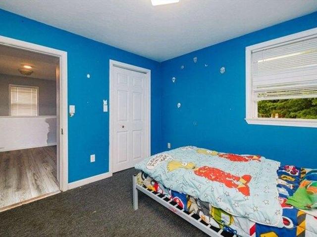 house with 5 bedroom, Dighton MA ES105159968