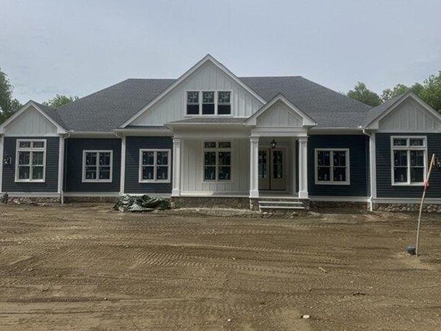 house with 5 bedroom, Douglas MA DLS103037093