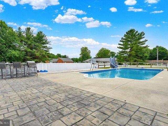 house with 5 bedroom, Dover DE ES103600742
